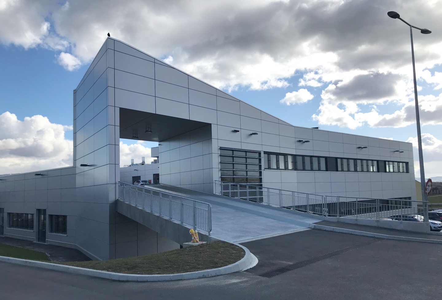 Bâtiment 107 : la chimie en toute sécurité | CERN